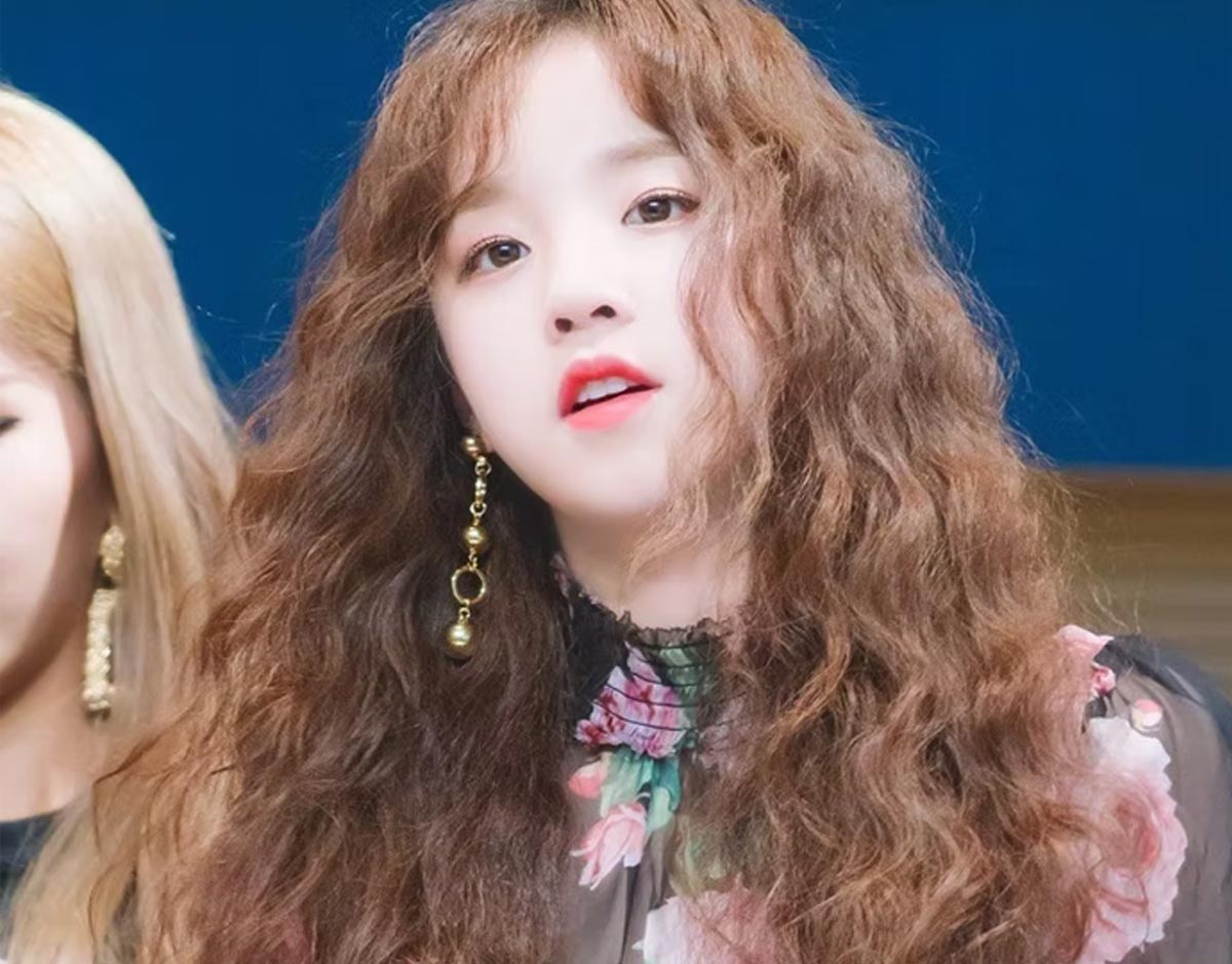 How the Korean Hippie Perm Became the Signature Hairstyle Obsession for ...